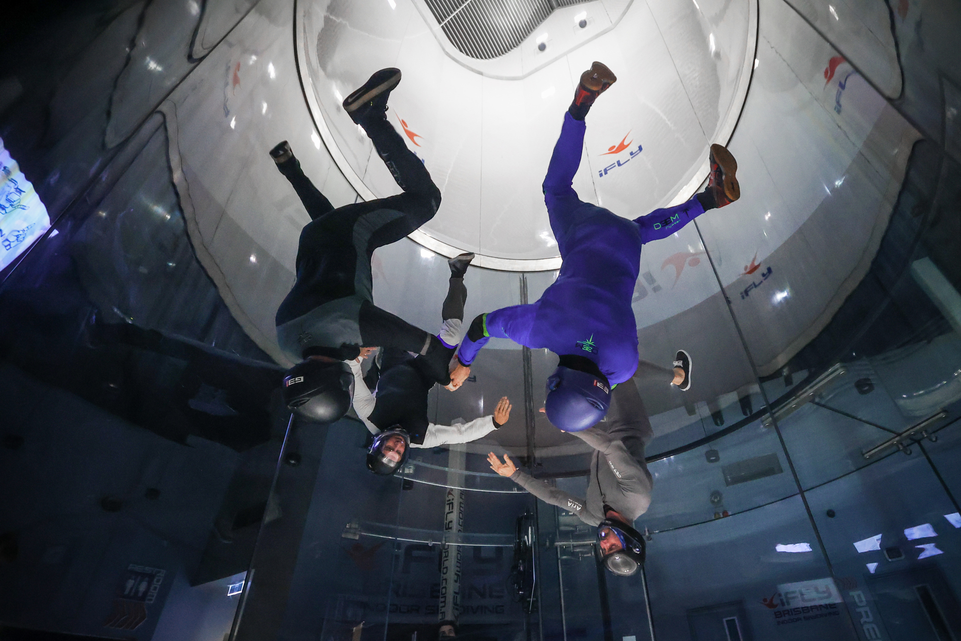 Experienced Skydivers and Pro-flyers - iFLY